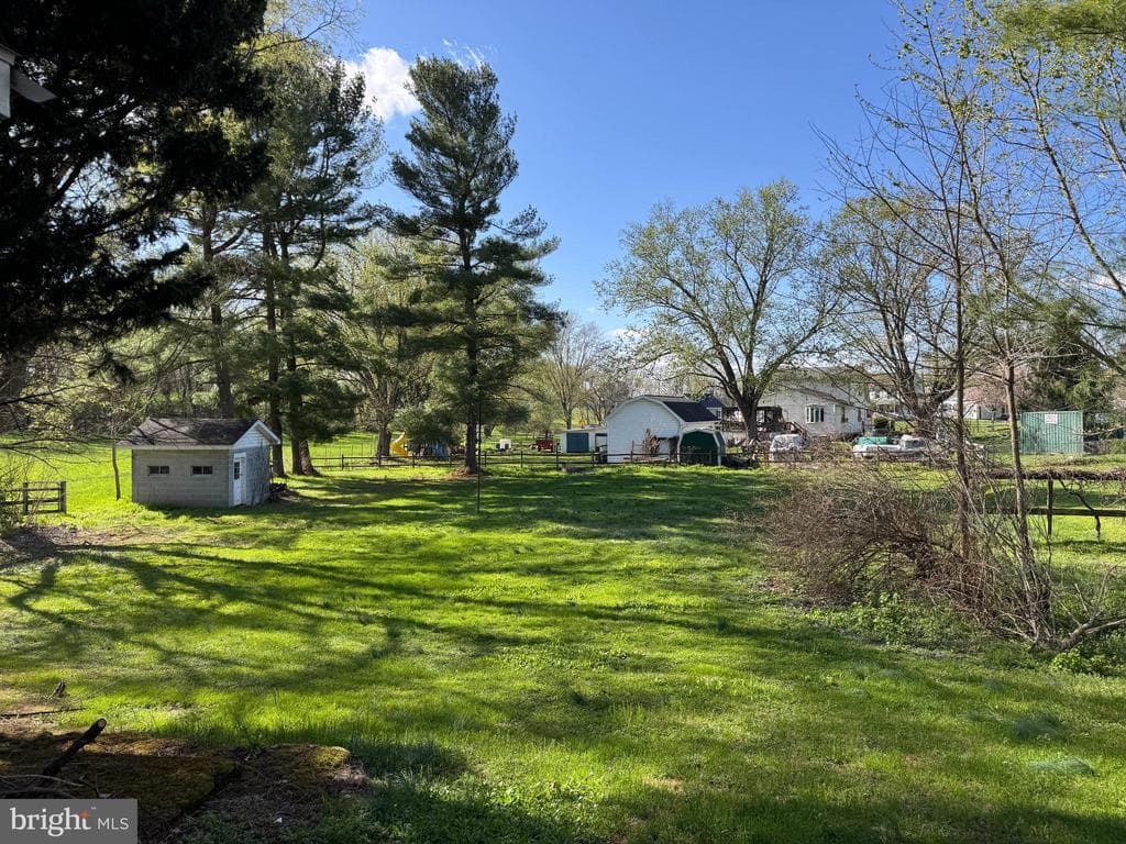 7856 Fairplay Rd, Fairplay, MD 21733